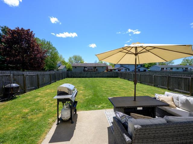 310 W Clover Lane