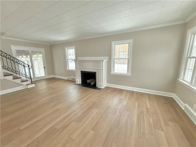 310 W Meyer Ave