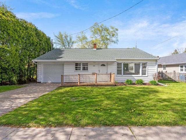 310 W Nevada Ave, Oshkosh, WI 54901