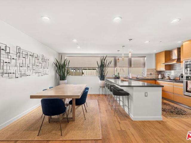 310 Washington Boulevard 503