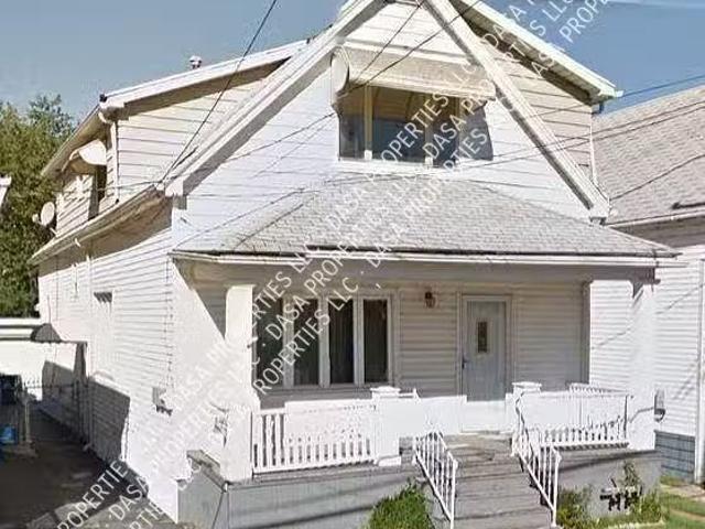 310 Weimar Lower 3 Bed / 1 Bath 310 Weimar St