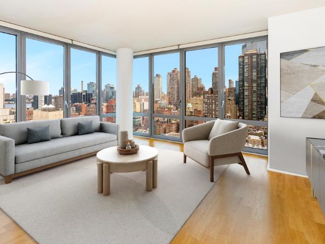 310 West 52nd Street, New York, NY