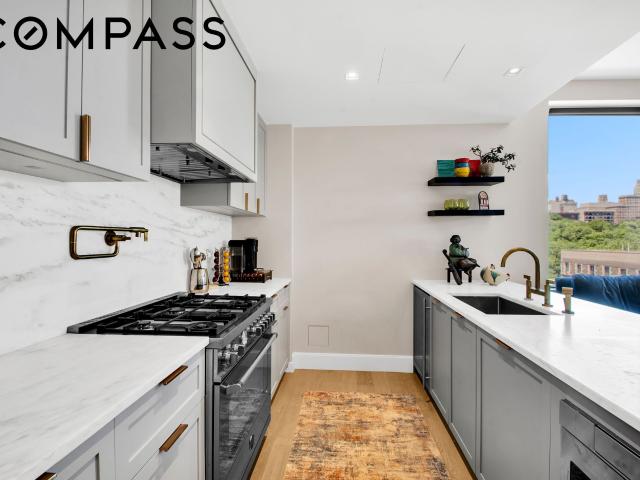 310 West 113th Street, New York, NY