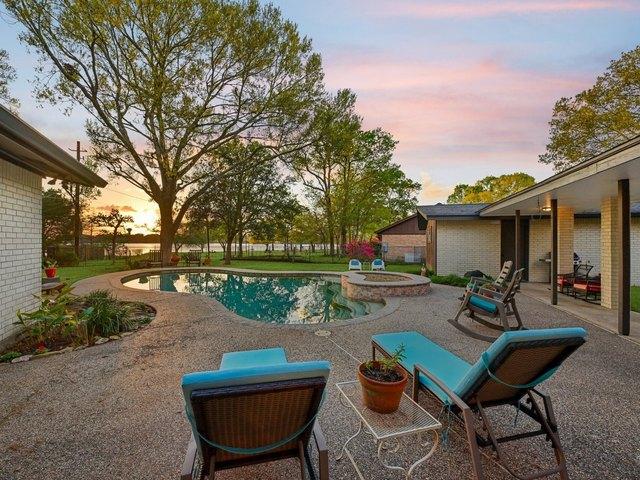 310 Whitecap Dr, El Lago, TX 77586