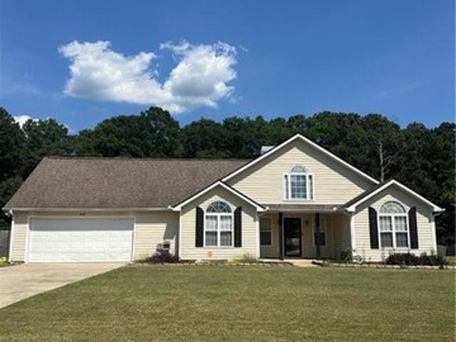 310 Windermere Dr, Loganville, GA 30052