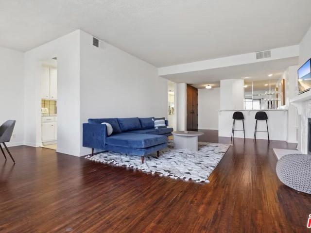 310 Tahiti Way, Unit 201, Marina del Rey, CA 90292 | MLS #26837