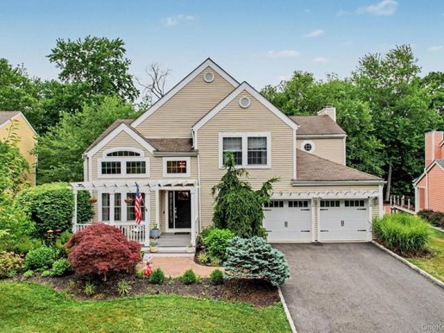 3114 High Ridge Rd, Yorktown Heights, NY 10598