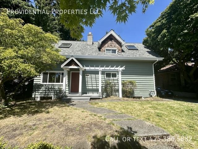 3114 W Elmore St, 4 beds, 3 full baths