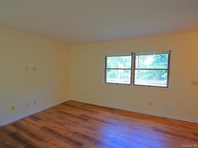 3115 Albany Post Road 2