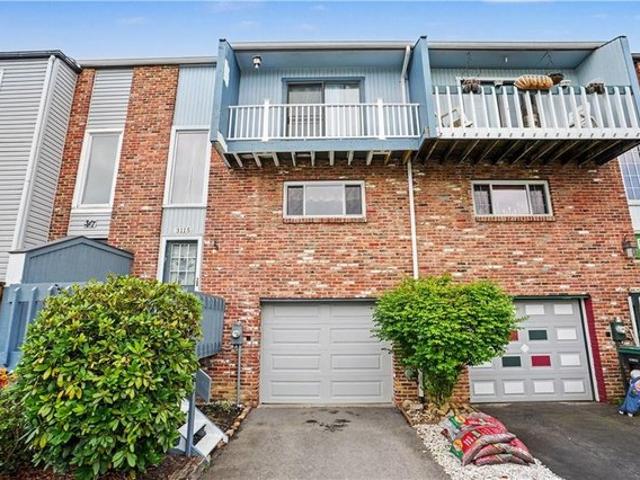 3115 Camberly Dr, Gibsonia, PA 15044