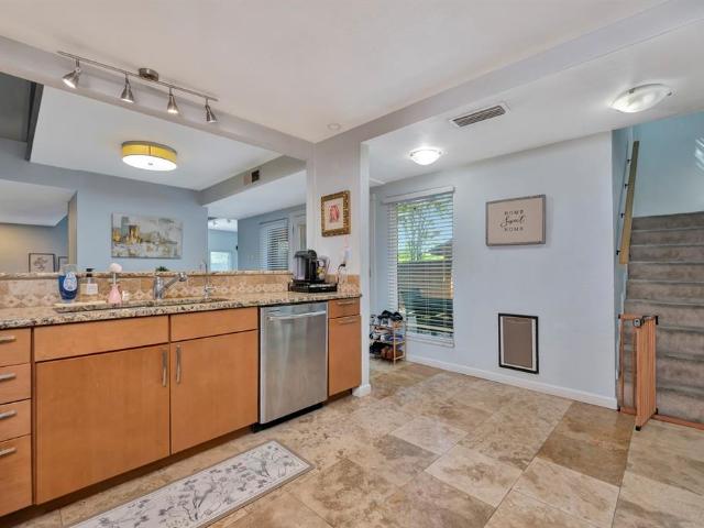 3115 Golden Oak