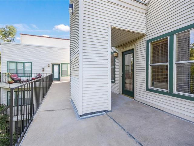3115 Tom Green St # 404