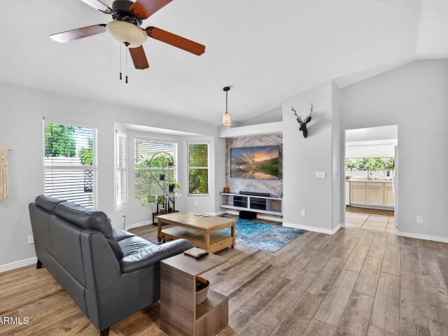 3115 w melinda lane