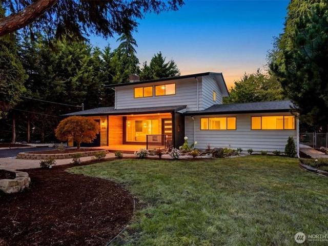 3116 Crystal Springs Rd W, University Place, WA 98466