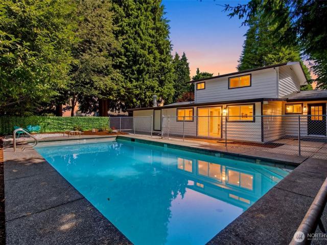3116 Crystal Springs Road W