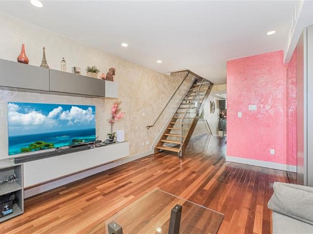 3116 Emmons Avenue # 4