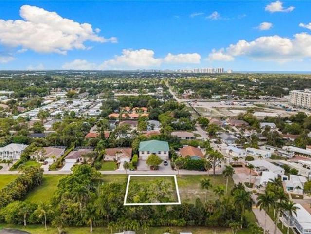 3116 Pine Tree Dr Lot 36, Bonita Springs, FL 34134