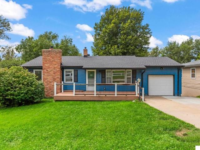 3116 S 52nd St, Omaha, NE 68106