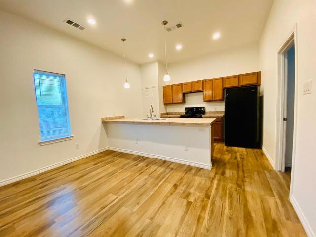 3116 South Blvd, Unit 3118, Dallas, TX 75215 | MLS #21225 | Compass