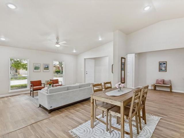 3116 Woodlark Dr, Fort Worth, TX 76123