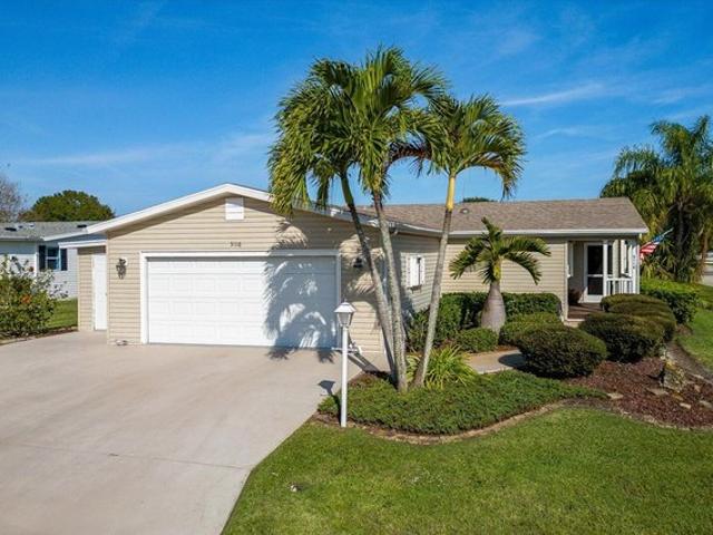 3116 8th Hole Dr, Port Saint Lucie, FL 34952