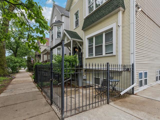 3117 N Paulina St, Unit G, Chicago, IL 60657 | Compass