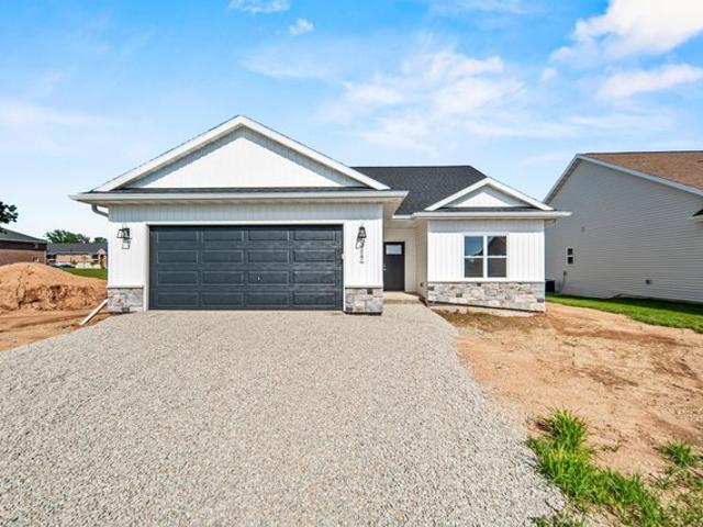 3117 Lazy Oak Ct, Green Bay, WI 54311