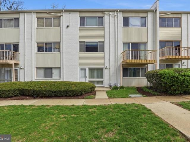 3117 University Blvd W Apt 3, Kensington, MD 20895