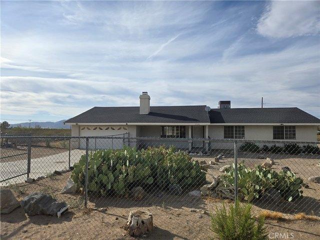 31186 Stanley St, Lucerne Valley, CA 92356