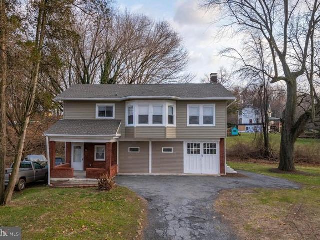 3118 Oley Turnpike Rd, Reading, PA 19606