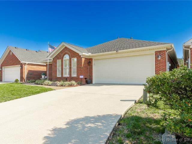 3118 Greenleaves Dr, Jeffersonville, IN 47130 | MLS #202607