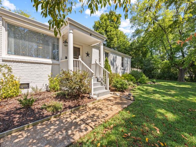3118 Lake Park Dr