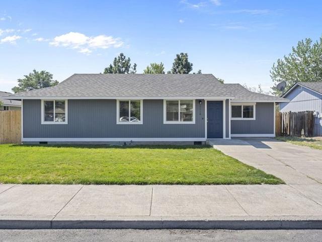 3118 SW Quartz Ave, Redmond, OR 97756