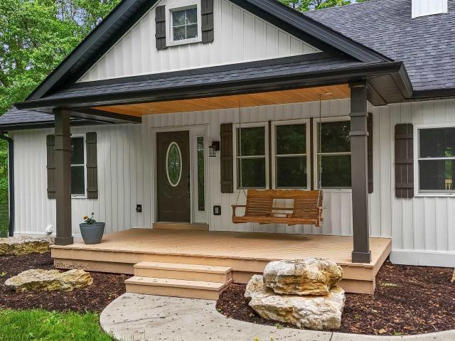 3118 S Hoff Lane