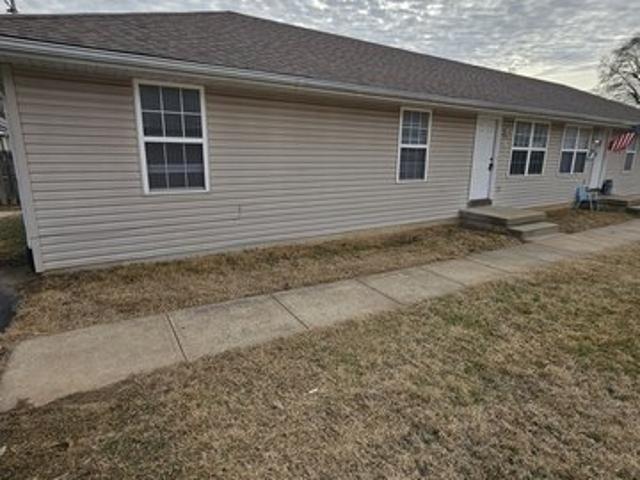 3118 W Commercial St Apt A, Springfield, MO 65802