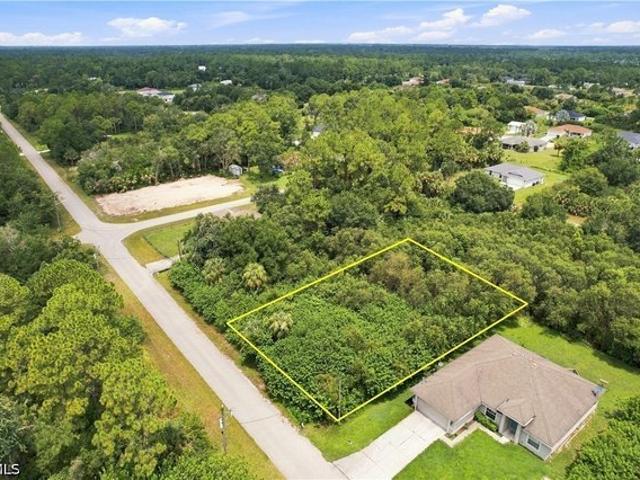 3118 48th St W, Lehigh Acres, FL 33971