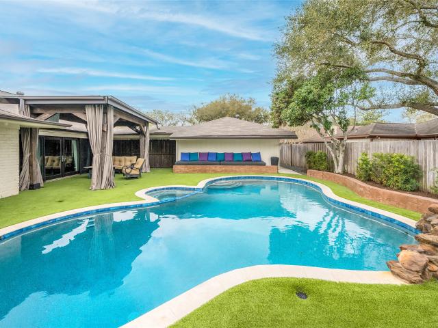3119 Broadmoor Drive