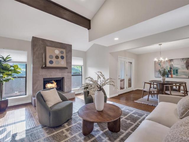 3119 Golden Oak Court