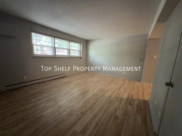 3119 Grand Ave, 2 beds, 1 full bath