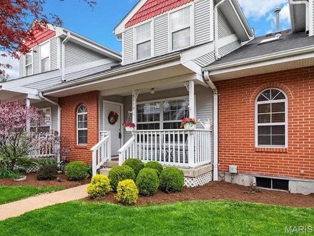 3119 Park Hampton Ct, Saint Louis, MO 63139