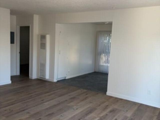 3119 W 71st Street UNIT #2