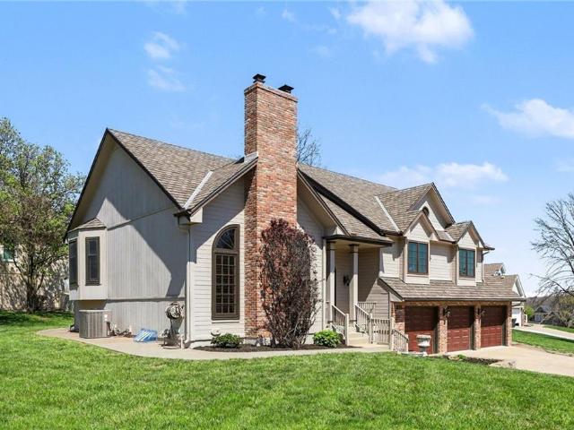 3110 NW 59th St, Kansas City, MO 64151 | MLS #2612 | Compass