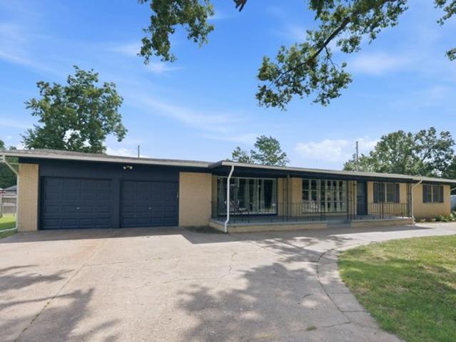 3110 N Sedgwick Ave, Wichita, KS 67204