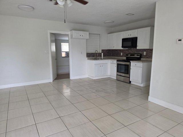 3110 Avenue F, West Palm Beach, FL 33404