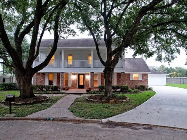 3110 Chippendale Ct, Sugar Land, TX 77478