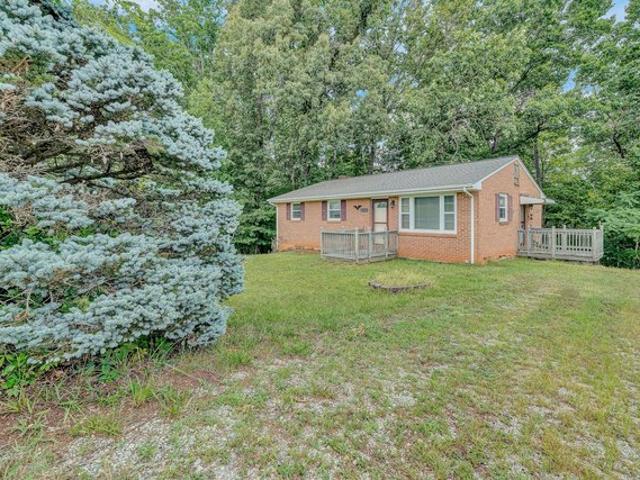 3110 Eton Rd, Hardy, VA 24101