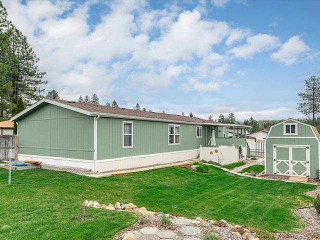3110 E Chattaroy Rd, Chattaroy, WA 99003