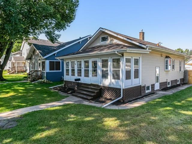 3110 Fair Ave, Davenport, IA 52803