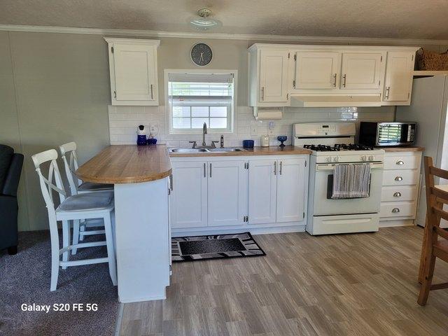 3110 Flagstone Dr, Hudsonville, MI 49426