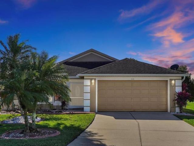 3110 Pebble Ct, Kissimmee, FL 34741